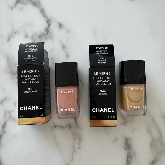 CHANEL | Makeup | Nib Chanel Le Vernis Nail In 939 Singularite And 949 ...